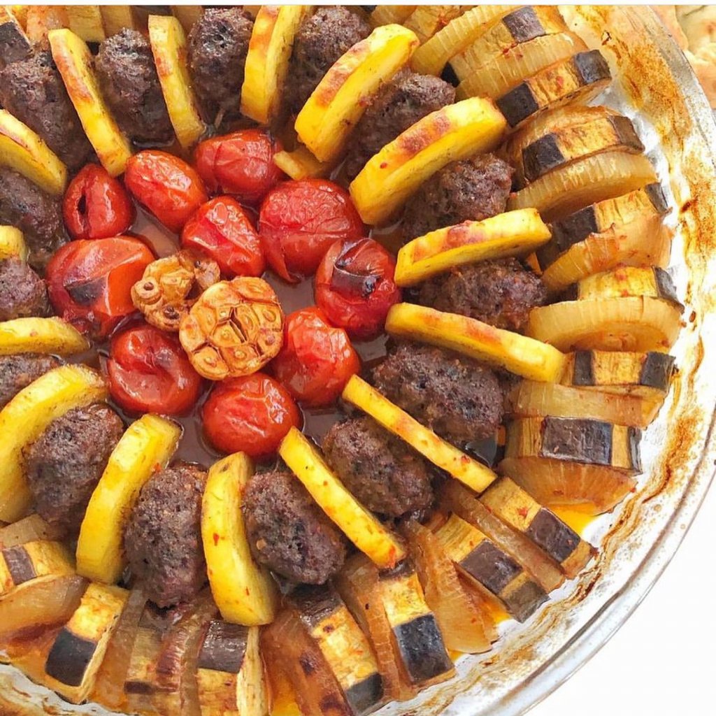 Patatesli Tepsi Kebabı Nasıl Yapılır? – Maymoda: